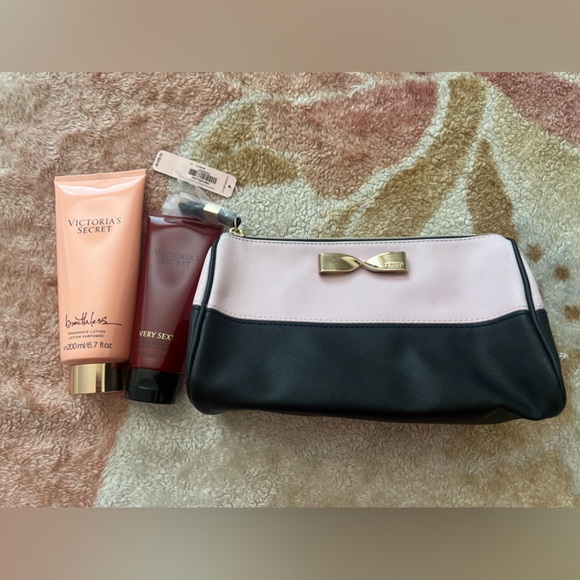 Victoria's Secret | Bags | Victoria Secret Bundle Of 3 Nwt Gift Ready ...